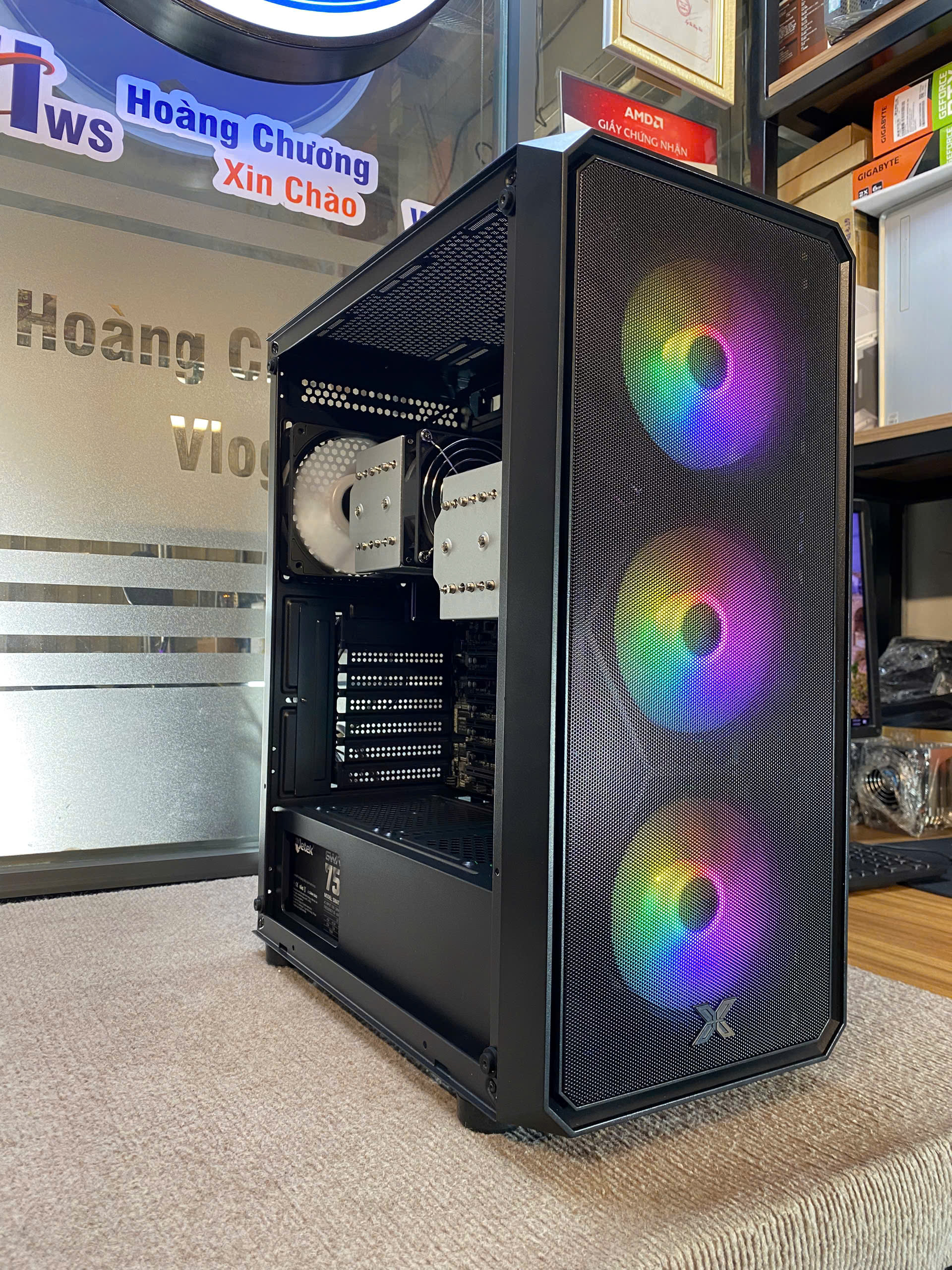 HUANANZHI X11D-16D / DUAL XEON PLATINUM 8171M/ RAM 128GB / SSD 1TB